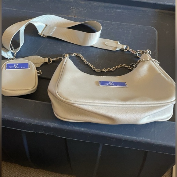 Bags | Selling A Crossbody Purse | Poshmark
